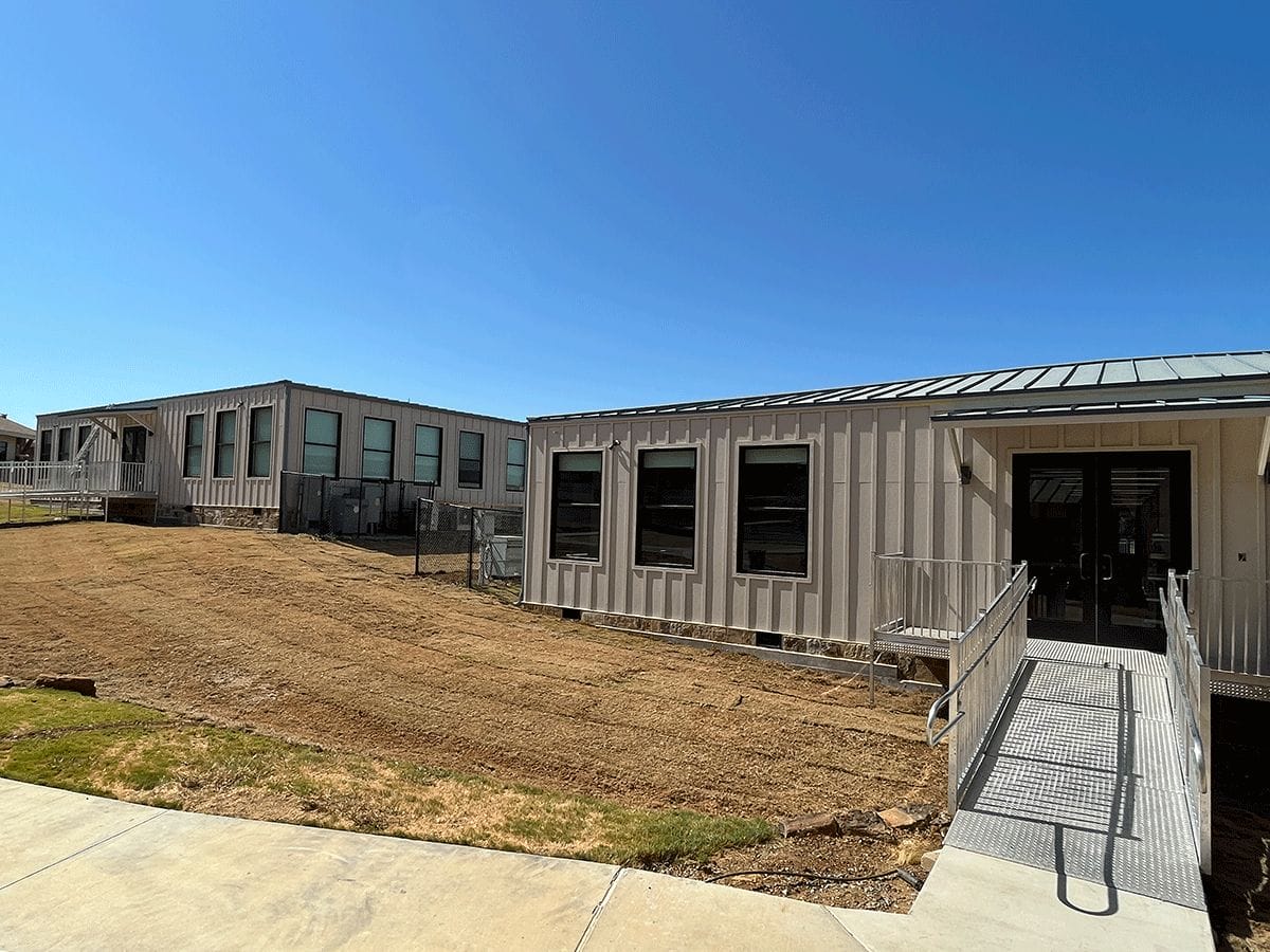 ¿Cuánto se tarda en construir e instalar edificios modulares?